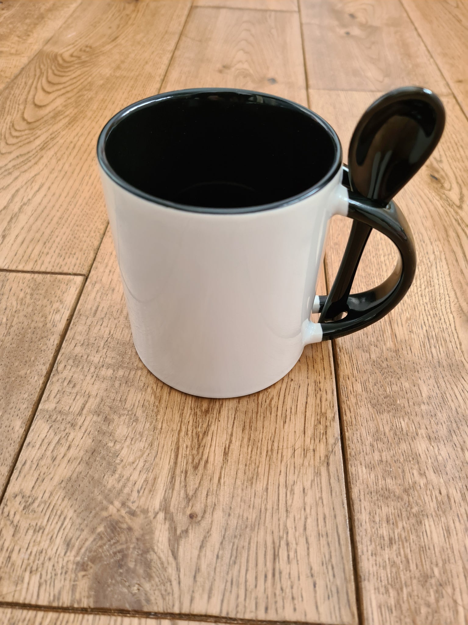 11oz Ceramic Mug & Spoon & Smash Proof Box – Mackie Direct